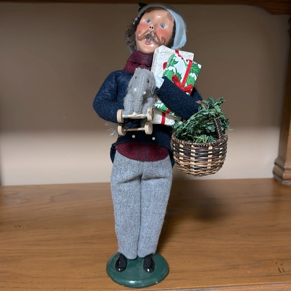 Byers’ Choice LTd. | Holiday | Byers Choice Ltd Traditional Shopper ...